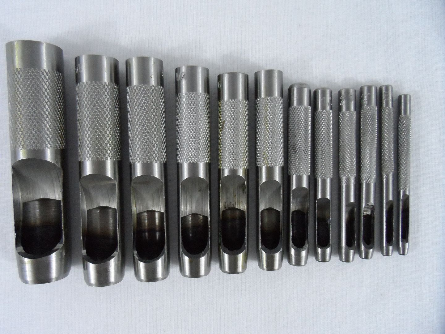 12pc Hollow Metal Leather Punch Set Punches Professional Wood Plastic 12pc-hollow-metal-leather-punch-set-punches-professional-wood-plastic